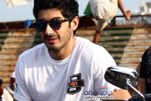 Bollywood Actors: Photos, Pics, Images, Movie Stills - Filmibeat