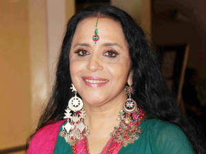 Ila Arun wants to play Mamata Banerjee on screen | मैं ममता बैनर्जी बन ...