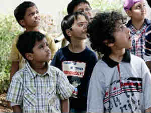 Film Review : Chillar Party | फिल्म समीक्षा : मिठास भरी है चिल्लर ...