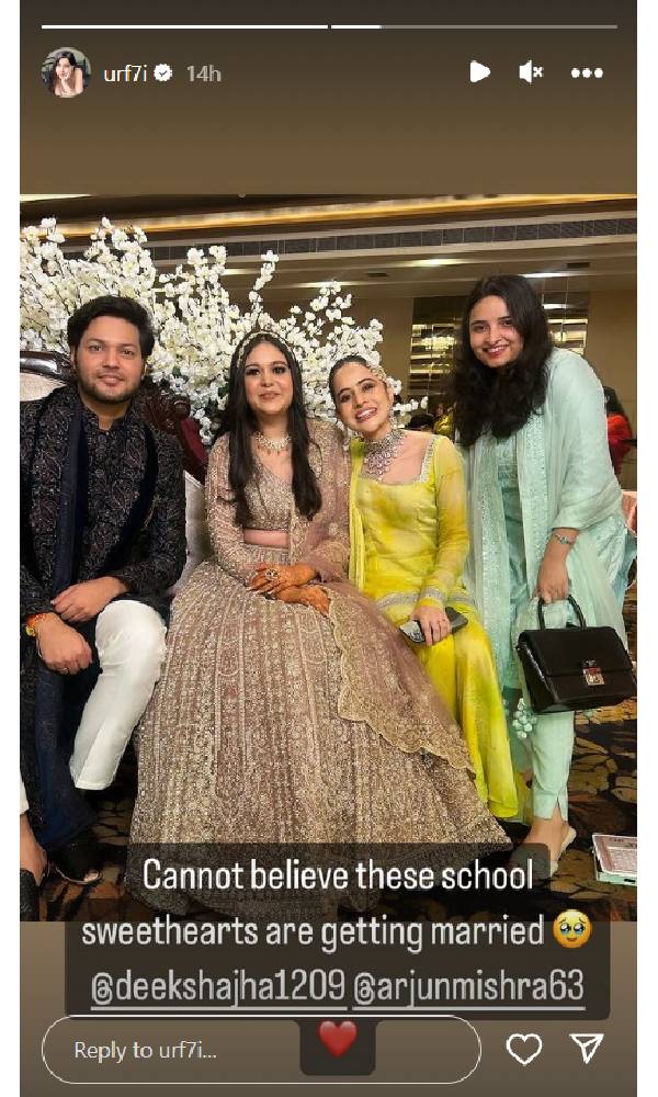 Urfi Javed ablaze internet with her muslim look at school friends ...