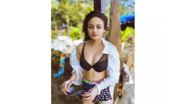 Sneha Ullal becomes sexy aishwarya rai bachchan look alika Sneha Ullal now look like this and ...
