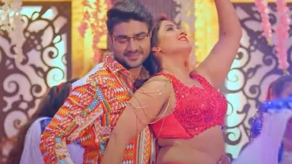 Bhojpuri Kajal raghwani pradeep pandey chintu dance romantic video viral - Hindi Filmibeat
