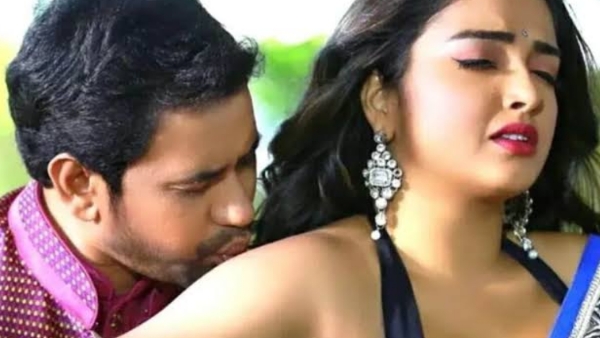 Bhojpuri nirahua amrapali dubey morning romance on udawala ye raja song video viral - Hindi ...