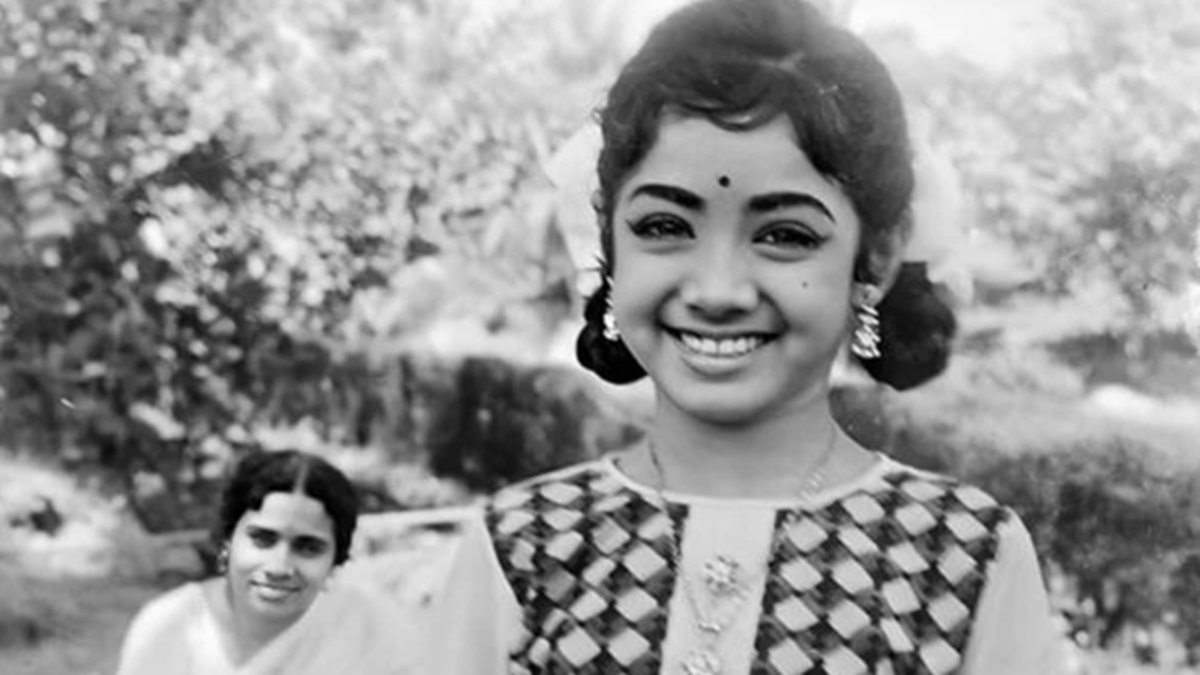 Sridevi was a first bollywood actress to take 1 crore fees for a film ...