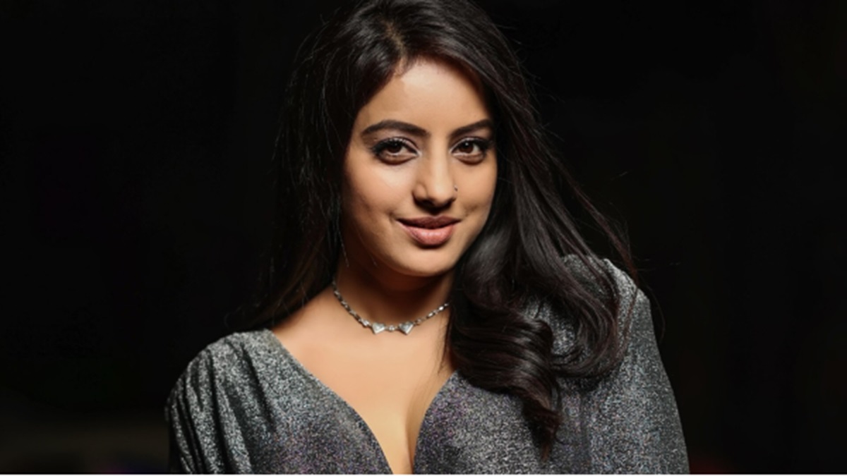 Sandhya Bindani Aka Deepika Singh Trolled For Her Dance Moves Video ...