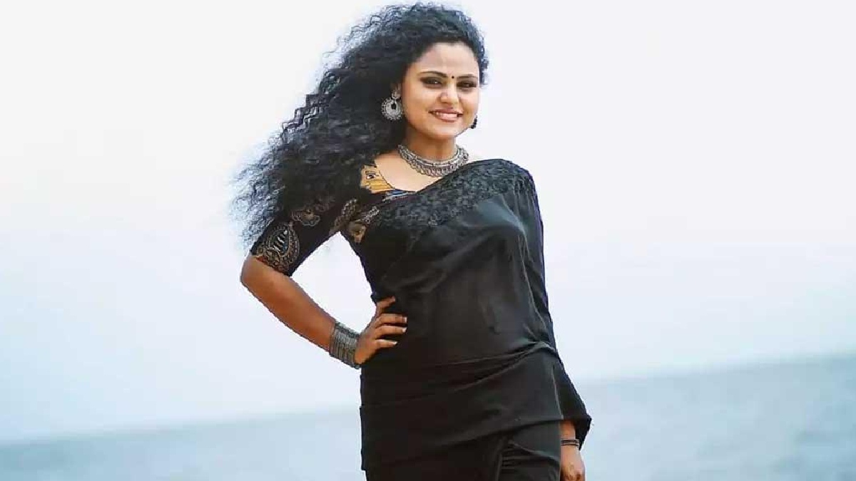 Malayalam actress Vincy Aloshiuos said her co-actor misbehaved on the set influence of drugs ...