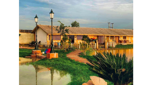 Kumar Vishwas Native Village Pilkhua House Inside Photos Viral Kumar ...