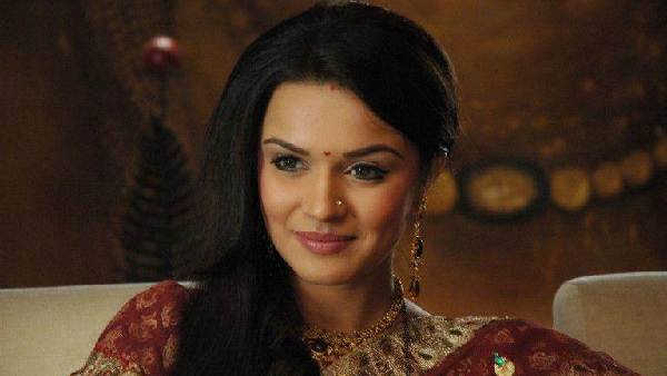 Aashka Goradia renee cheap and best cosmetics 50 lakh to 1200 crore turnover Aashka Goradia tv ...