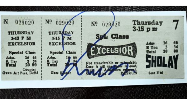 Amitabh bachchan shared 50 year old sholay movie ticket, seeing price ...
