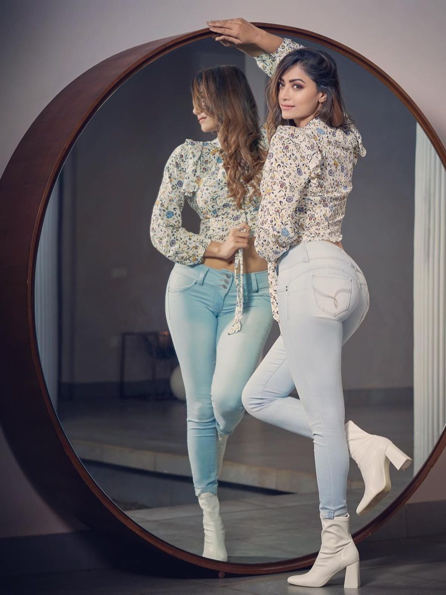 Bold Stills Of Mamta Mohandas