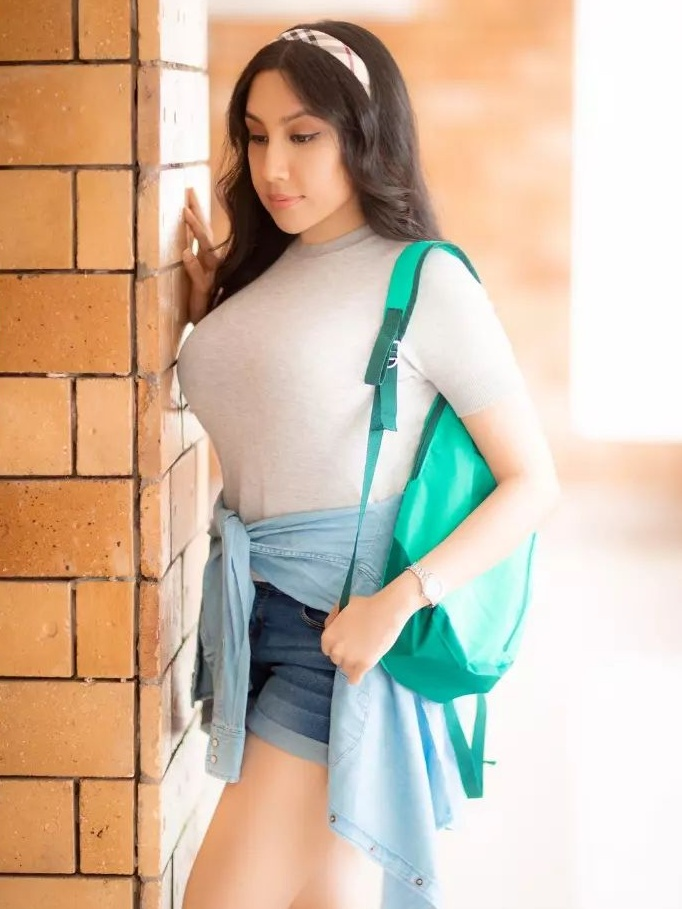 Know About Sathyaraj Aka Baahubali Katappa's Daughter Divya Sathyaraj