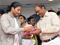 Allu Arjun Unveiled | Kathi Kantha Rao | Audio Released - Filmibeat