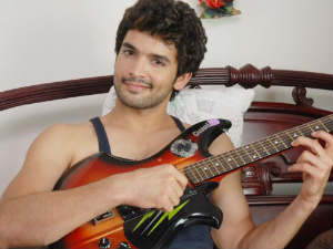 Diganth Bollywood Debut | 1920 London - Filmibeat