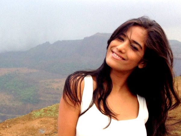 Nasha Movie Review | Nasha Film Review | Nasha Review | Poonam Pandey ...