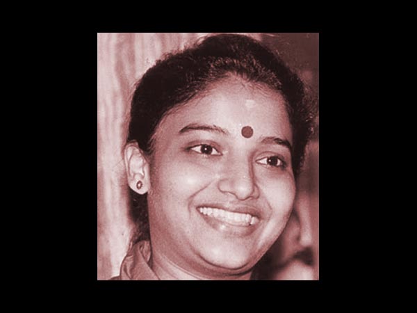 Mohanlal | Shobana | Manju Warrier | Karthika | Urvashi | Ranjini ...