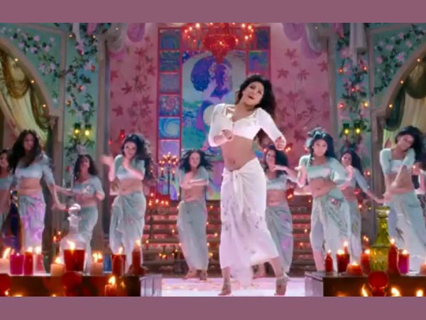 Priyanka Chopra | Item Song | Ram Leela | Ram Chahe Leela - Filmibeat