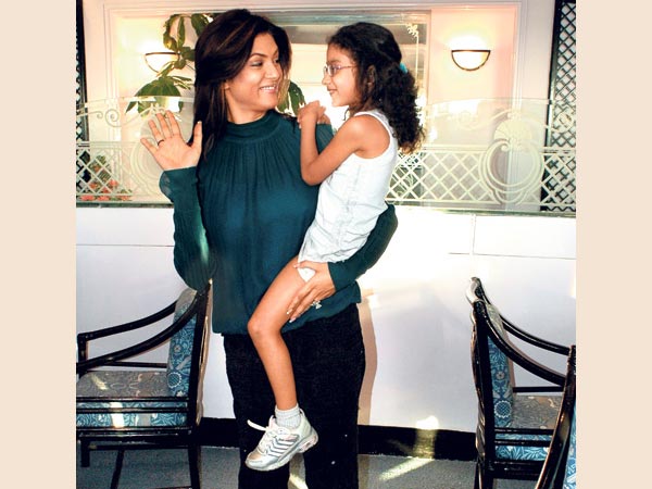 Sushmita Sen | 38 Birthday | Renee | Alisah | Pictures - Filmibeat