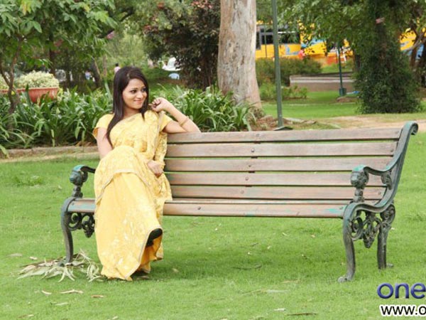 Telugu Actress Reshma | Bollywood Acting Debut | Hindi Movies | Ee ...