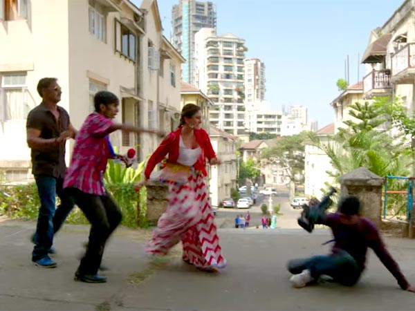 Singham Returns | Singham Returns Review | Singham Returns Kareena ...