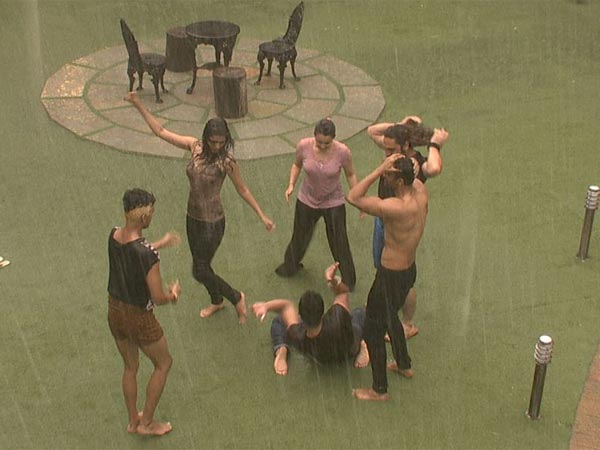 Bigg Boss 8 Contestants Latest News | Bigg Boss 8 Contestants Dance In ...