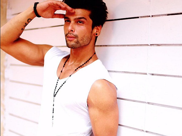 Kushal Tandon Reveals His Debut Film Romila Plot | Kushal Tandon Debut ...