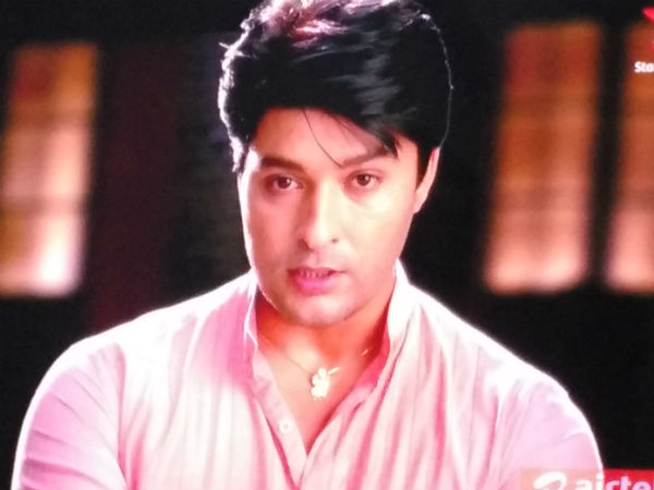 Diya Aur Baati Hum Spoiler: Sooraj Innocent, Bhabho Murdered Mohit ...