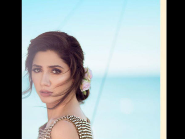 Mahira Khan does a stunning photoshoot on the beach - Filmibeat