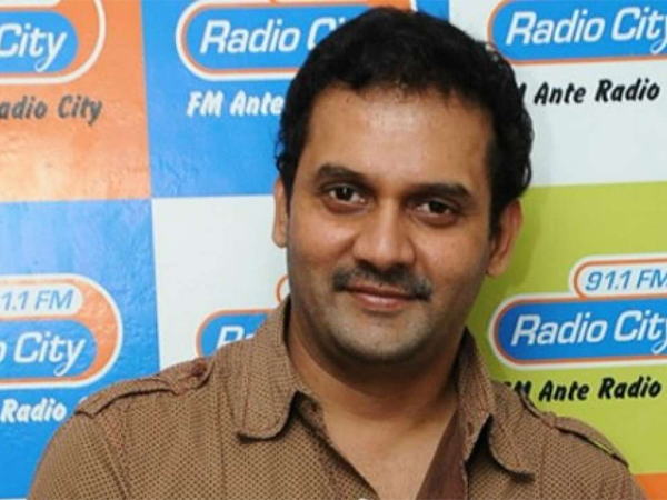 Popular Telugu Comedy Actor Vijay Sai Ends Life! - Filmibeat