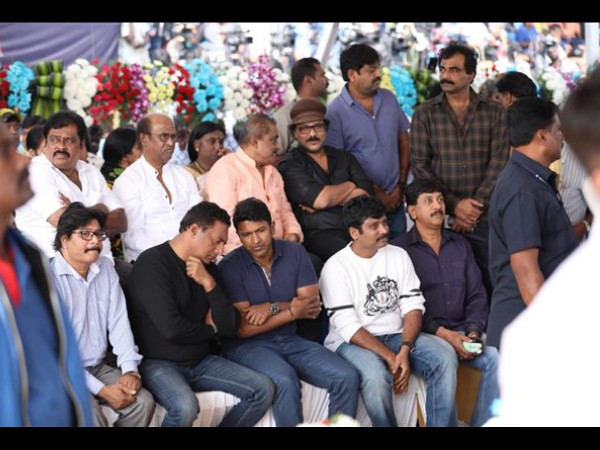 Ambareesh's Demise: South Indian Celebrities Pay Final Respect To The ...