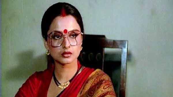 On Rekha’s Birthday, Here Are 5 Must-Watch Films Of The Timeless Beauty ...