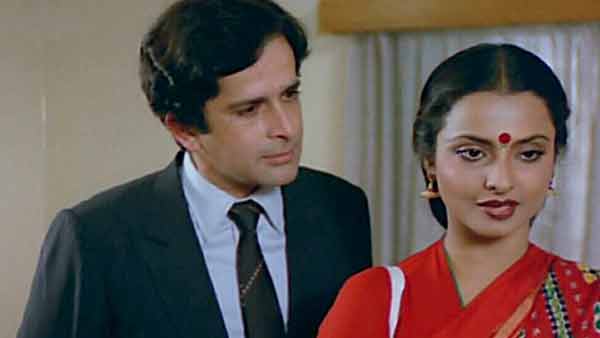 On Rekha’s Birthday, Here Are 5 Must-Watch Films Of The Timeless Beauty ...