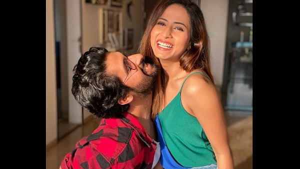 Ravi Dubey Was Hesitant To Do Kissing Scenes With Nia Sharma But His Wife Sargun Asked Him To Be ...