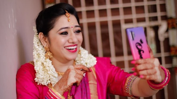 Swetha Subramanian’s Virtual Engagement And Pre-Wedding Pictures Go ...