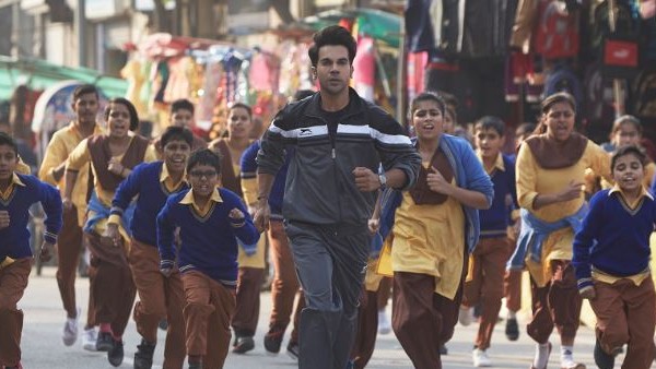 Chhalaang Movie Review {3/5}: Chhalaang Movie Review: Rajkummar Rao And ...