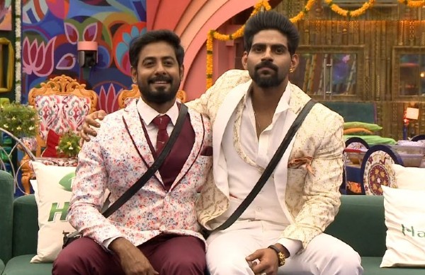 Aari Arjuna Bags Bigg Boss Tamil 4 Trophy, First Picture Goes Viral ...