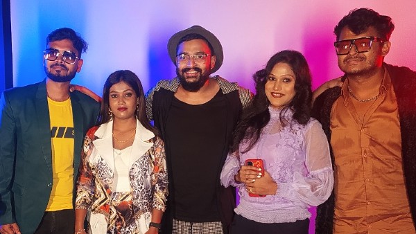 Josh Bangla Creators Moumita Sarkar And Mrinmoyee Mukherjee Meet Montu ...