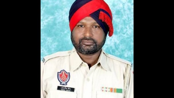 Kala Chashma: 90s Bollywood Hit Penned By A 15-Year Old Boy Is Now A ...