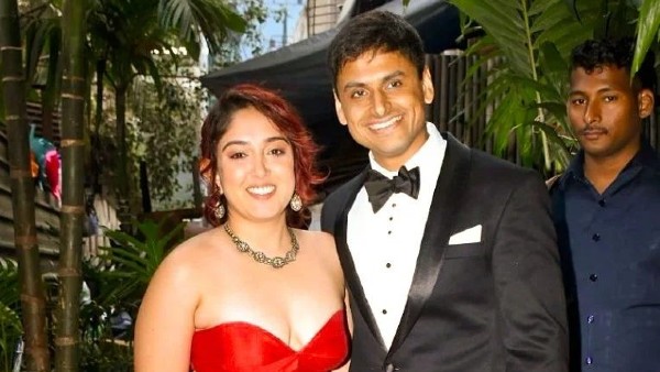 Ira Khan Engament: Aamir Khan Sports White Beard After Playing ...