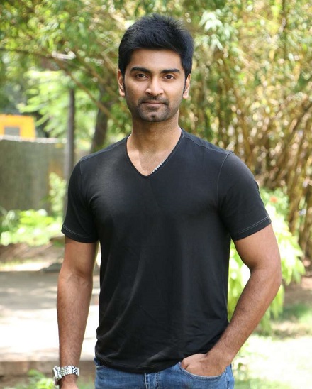 ‘Why Am I Still Single?’ - Atharvaa Answers Fan's Question In Pattathu ...