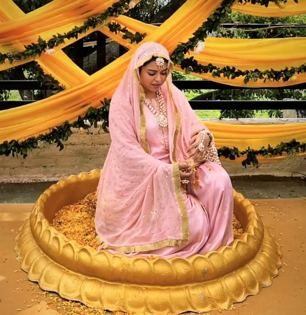 Dipika Kakar And Shoaib Ibrahim Pamper Bride-To-Be Saba Ibrahim At Her Haldi Ceremony; PICS ...