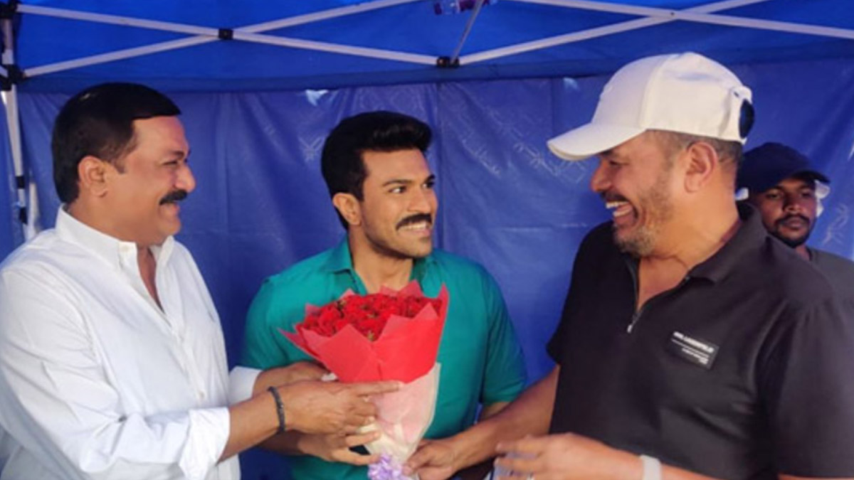 Have You Seen Ram Charan's Dual Role Look From Kiara Advani-Starrer RC ...