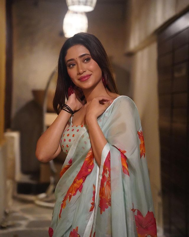 Shivangi Joshi Discharged From Hospital After 6 Days, Says 'Felt Like Recreating Yeh Rishta Kya ...