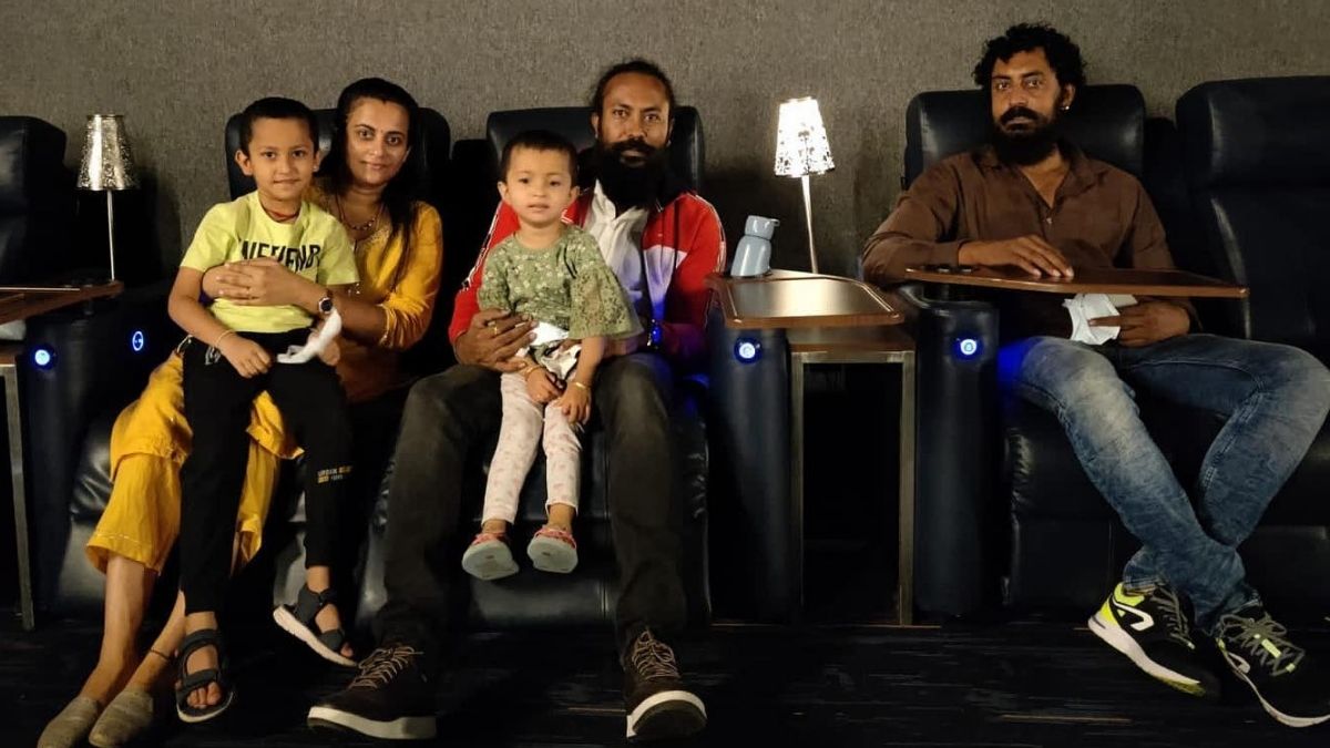 KGF Villain Garuda Ram's Unseen PICS With His Wife And Children Goes ...