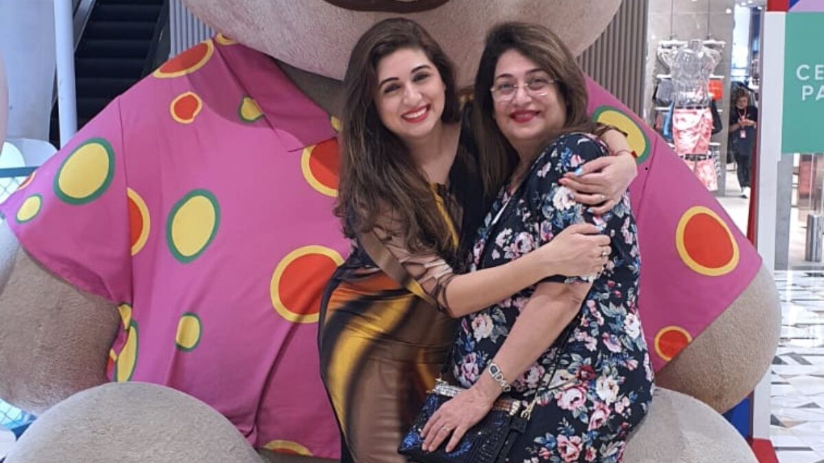 Mother's Day 2023: Vahbiz Dorabjee Recalls Her Mother Being Her Biggest ...