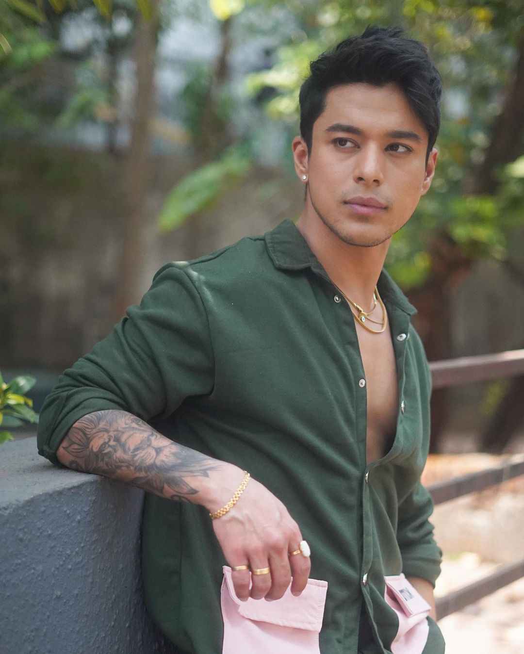 Naagin 6 Tejasswi Prakash Romanced 4 Heroes Simba Nagpal Pratik ...