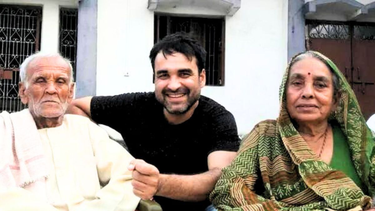 Actor Pankaj Tripathi's Father Pandit Banaras Tiwari Passes Away At 99 ...