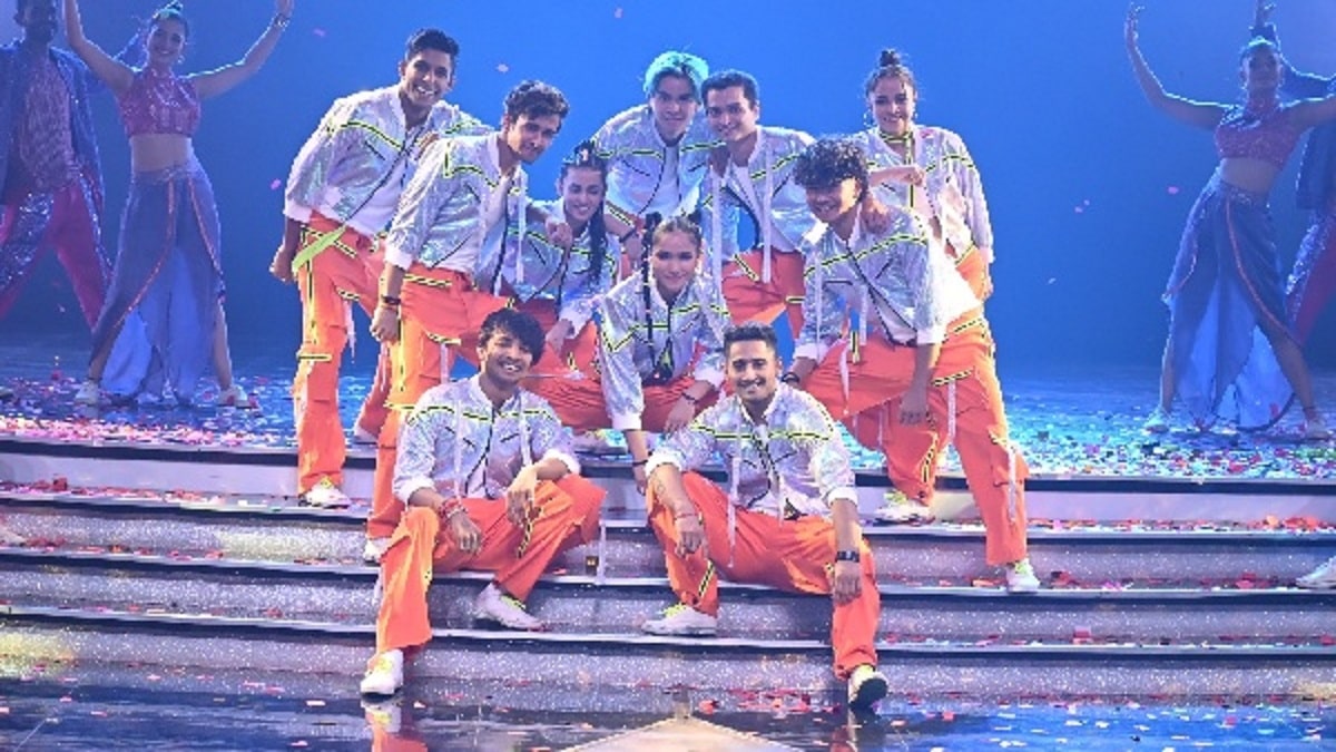 The countdown to the winner of India's Best Dancer 3 has begun on a dhamakedar note with 'Finale ...