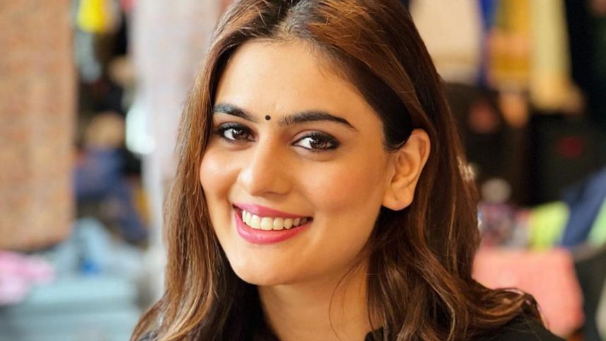 World Hindi Day 2024 Exclusive Ikk Kudi Punjab Di Star Tanisha Mehta ...