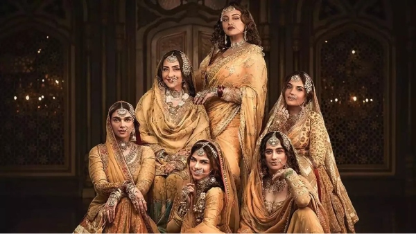Netizens Worldwide Hail The First Look Of Sanjay Leela Bhansali's Heeramandi: The Diamond Bazaar ...