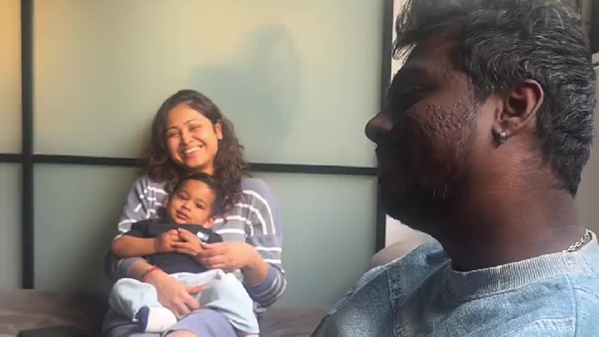 Atlee Unveils Heartwarming Moment with Son Meer During Team Meeting for ...